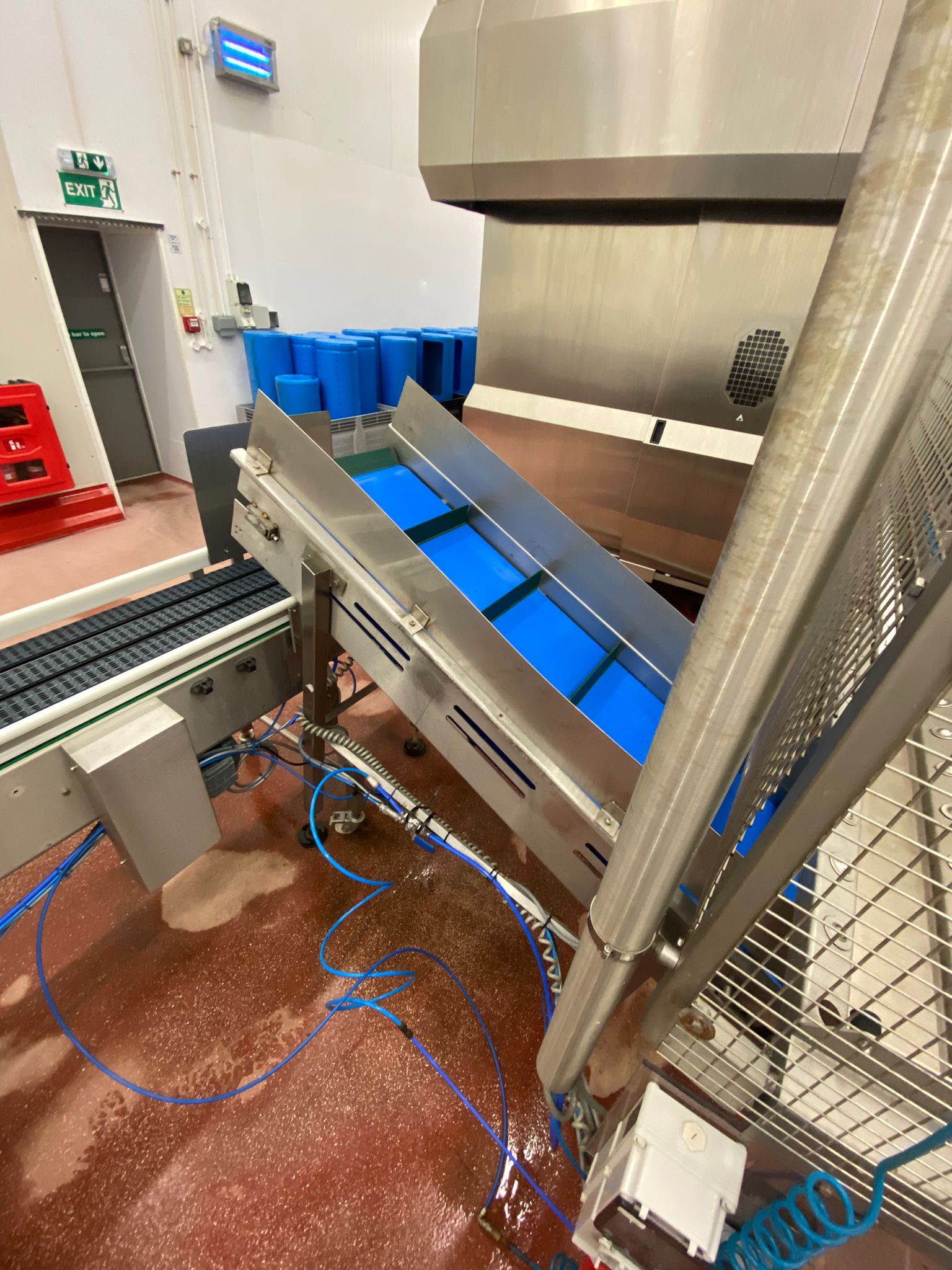 492 Blower and Air Knife Application for Sun Magic Juices - Case Study